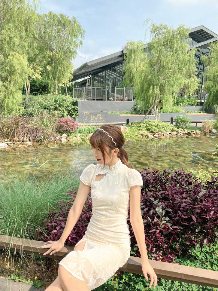 ELISA LONG CHEONGSAM - SIGNATURE TRUCK